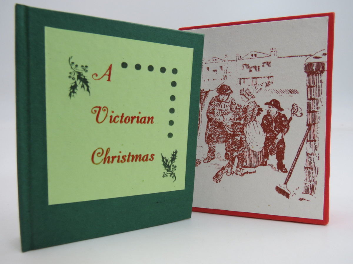 A VICTORIAN CHRISTMAS (MINIATURE BOOK)