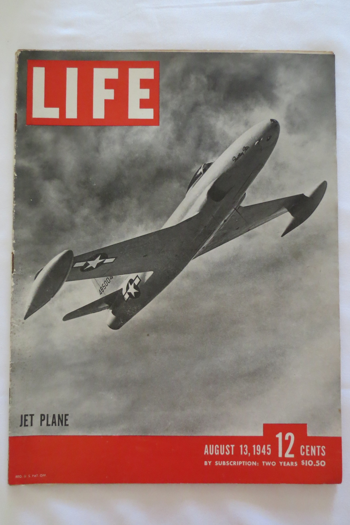 LIFE MAGAZINE - AUGUST 13, 1945 (JET PLANE COVER)