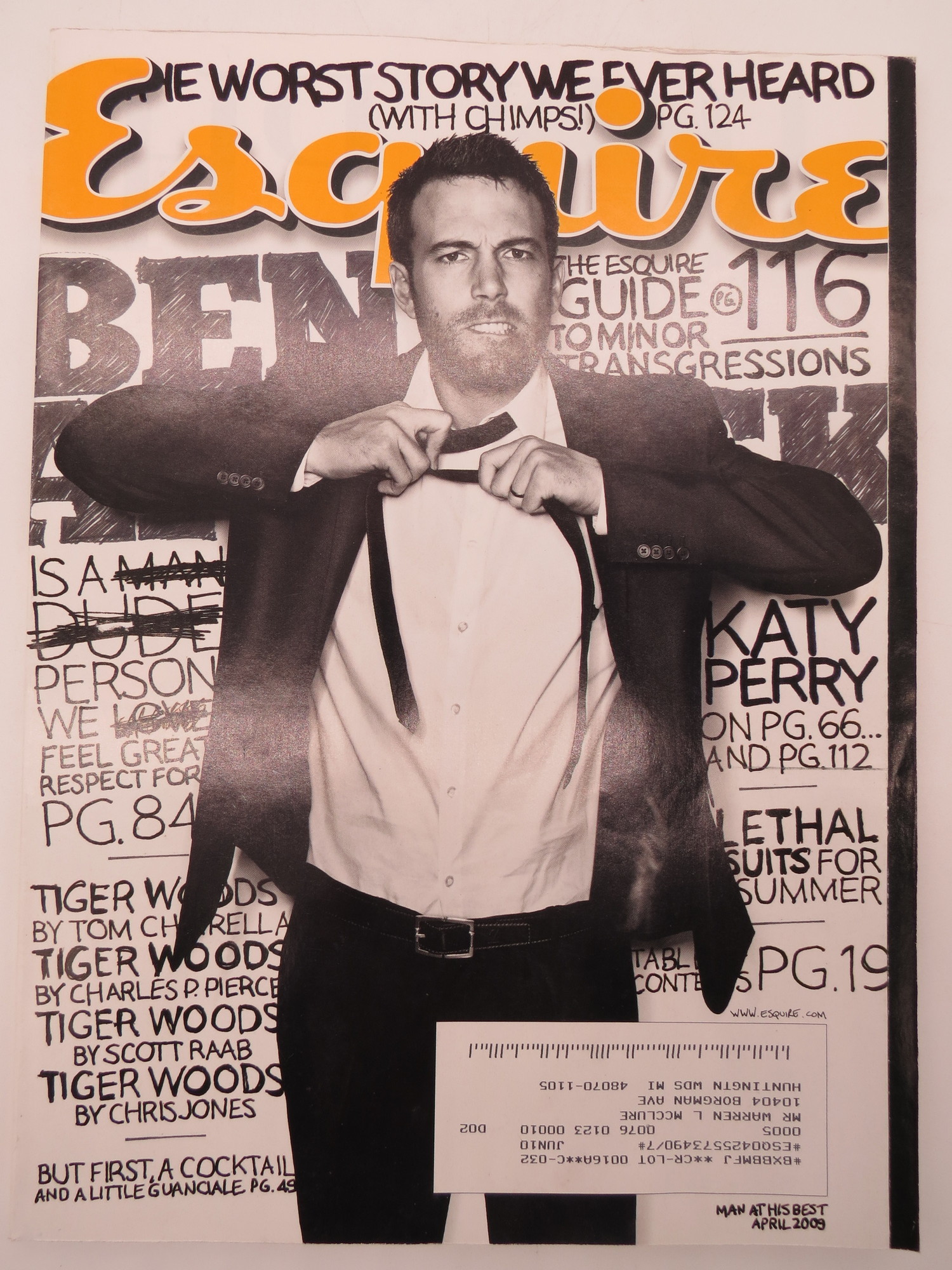 ESQUIRE MAGAZINE APRIL 2009 (BEN AFFLECK COVER)