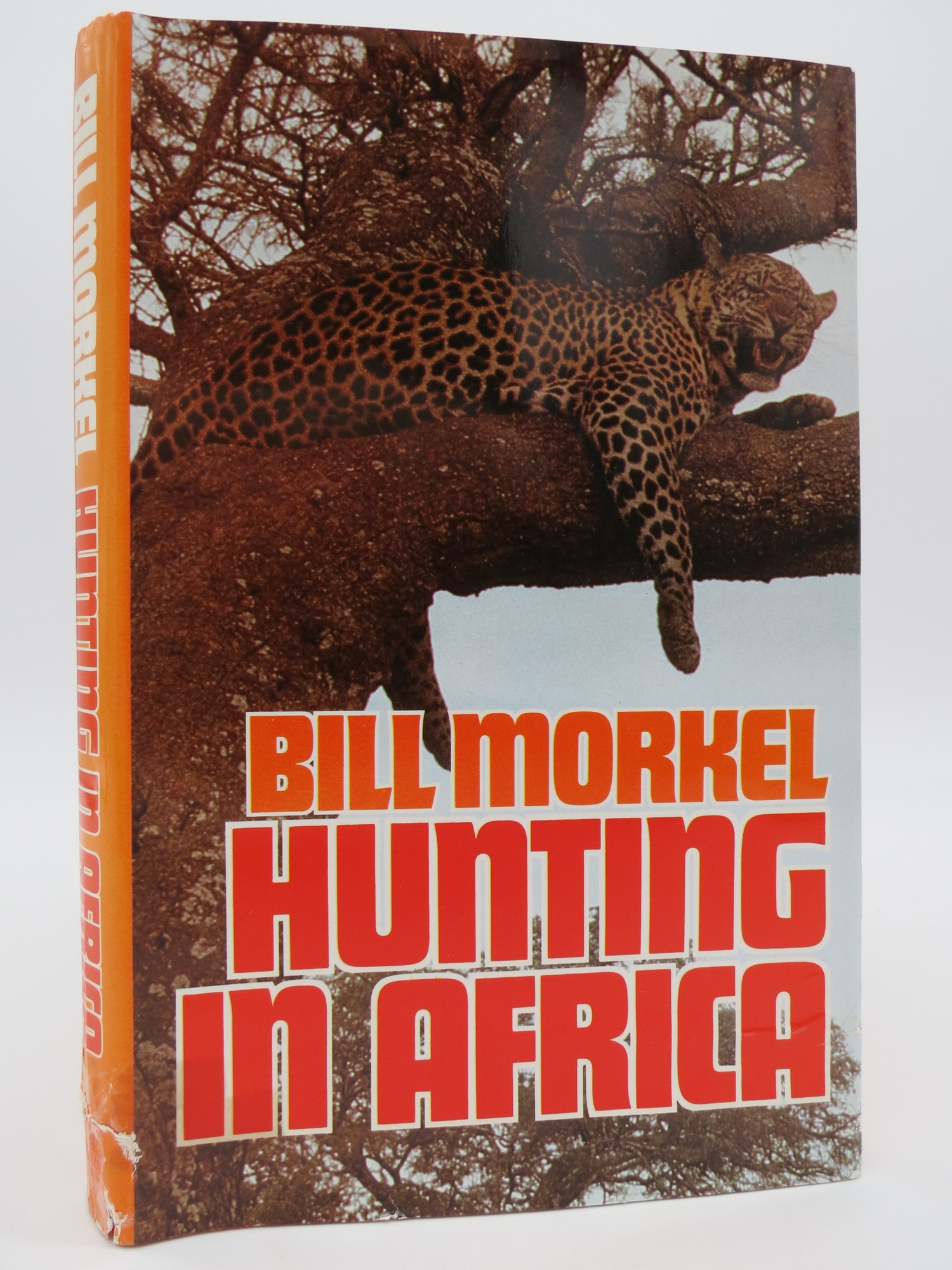 HUNTING IN AFRICA (SIGNED BY AUTHOR) (DJ Protected by a Brand New ...