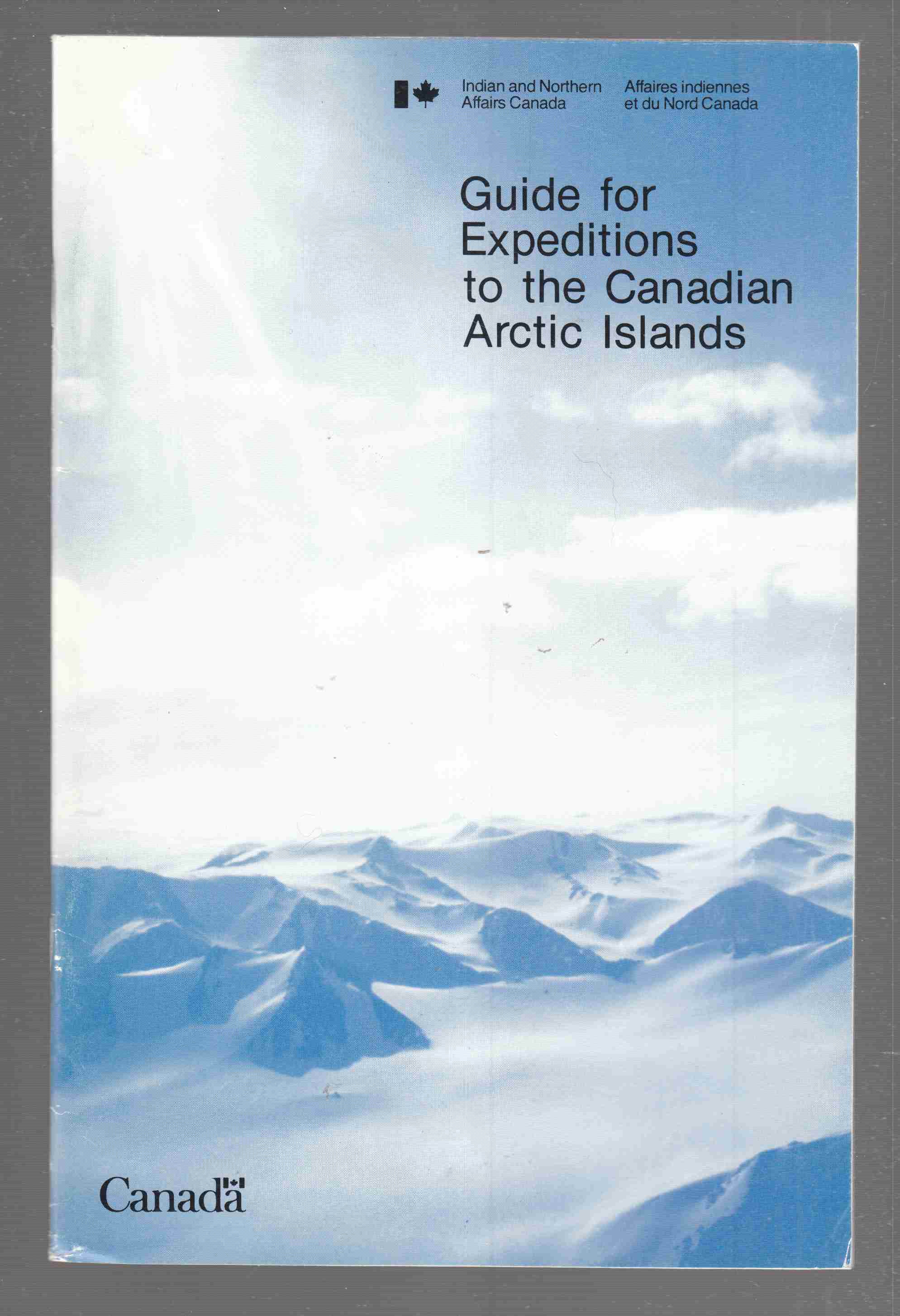 A Naturalist's Guide to the Arctic